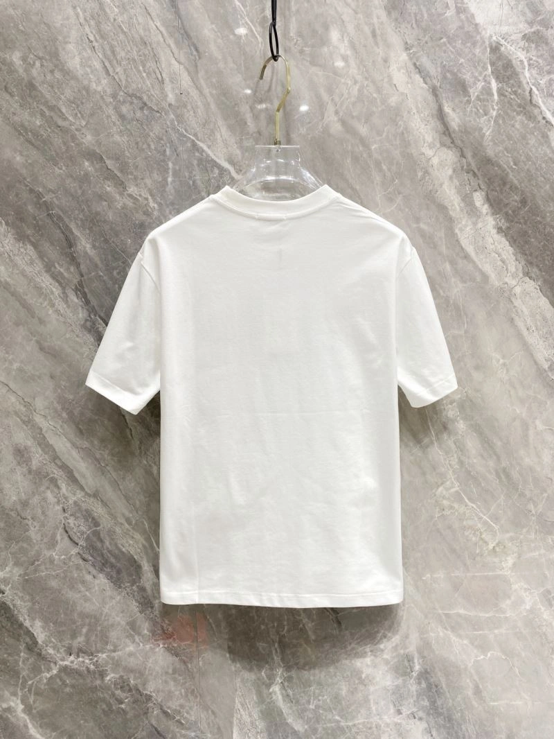 Accurate model Christian Dior T-Shirts