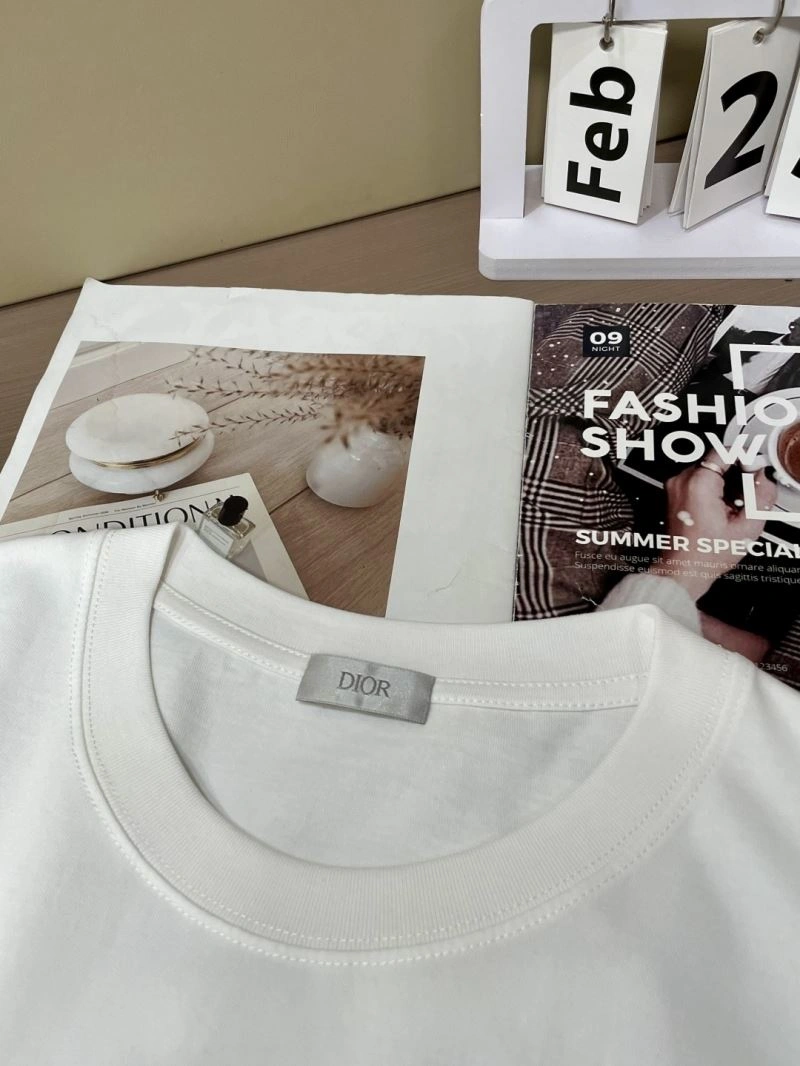 Top match Christian Dior T-Shirts