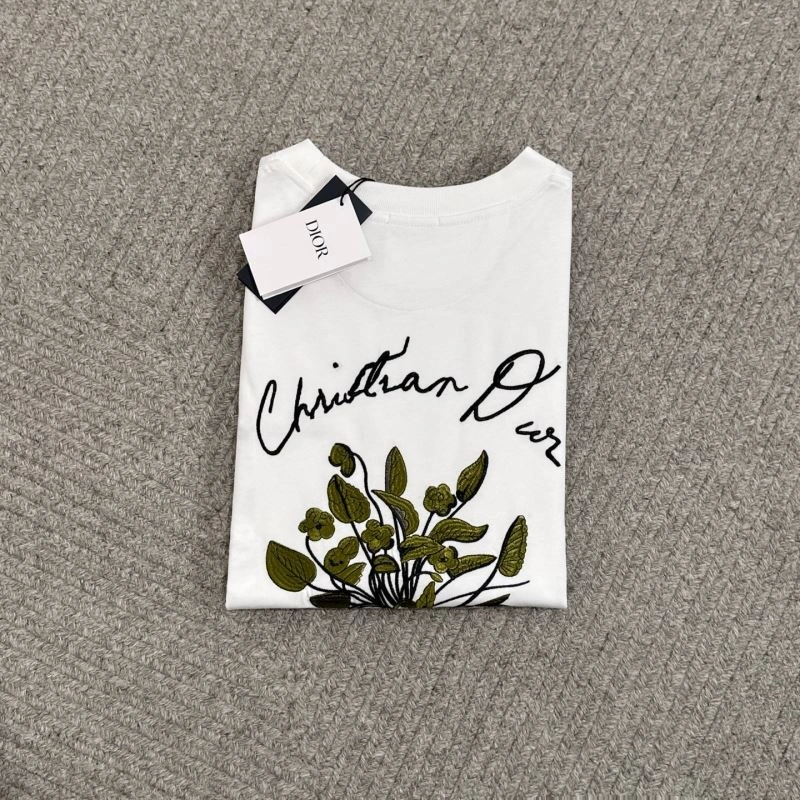 Reasonably priced Christian Dior T-Shirts