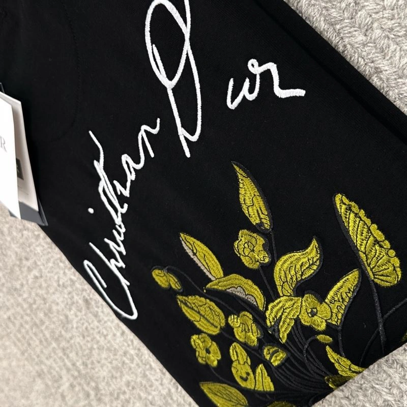Bargain Christian Dior T-Shirts