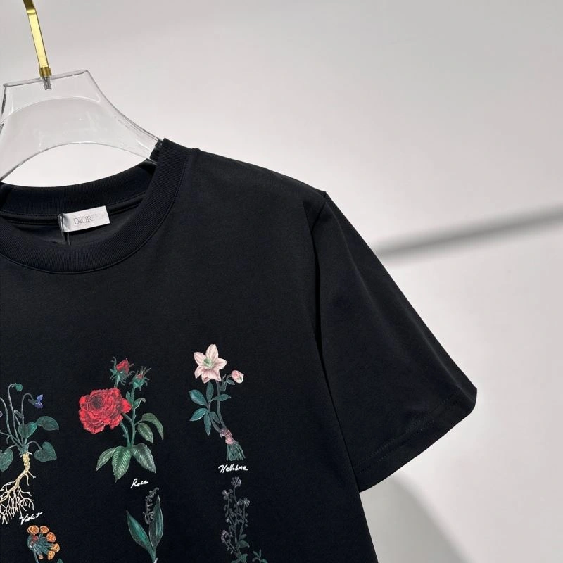 Value-priced Christian Dior T-Shirts