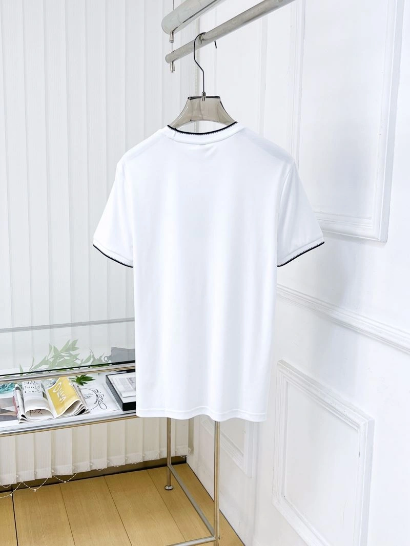 Accurate model Christian Dior T-Shirts