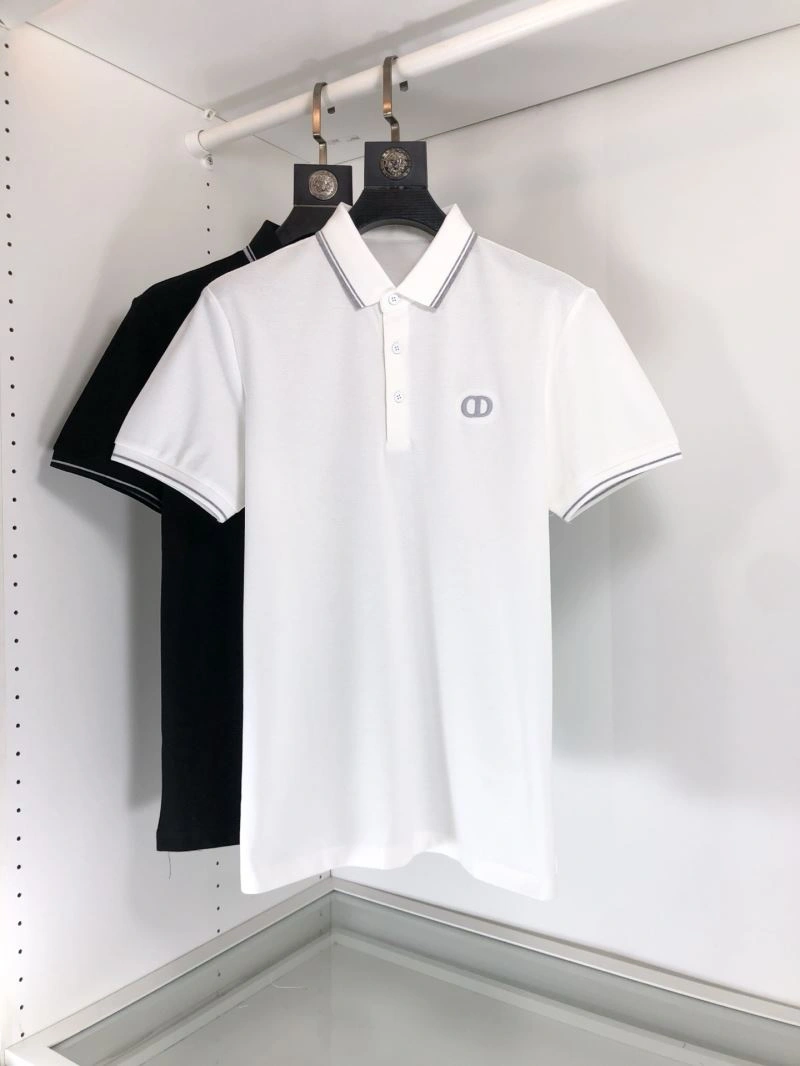Accurate model Christian Dior T-Shirts