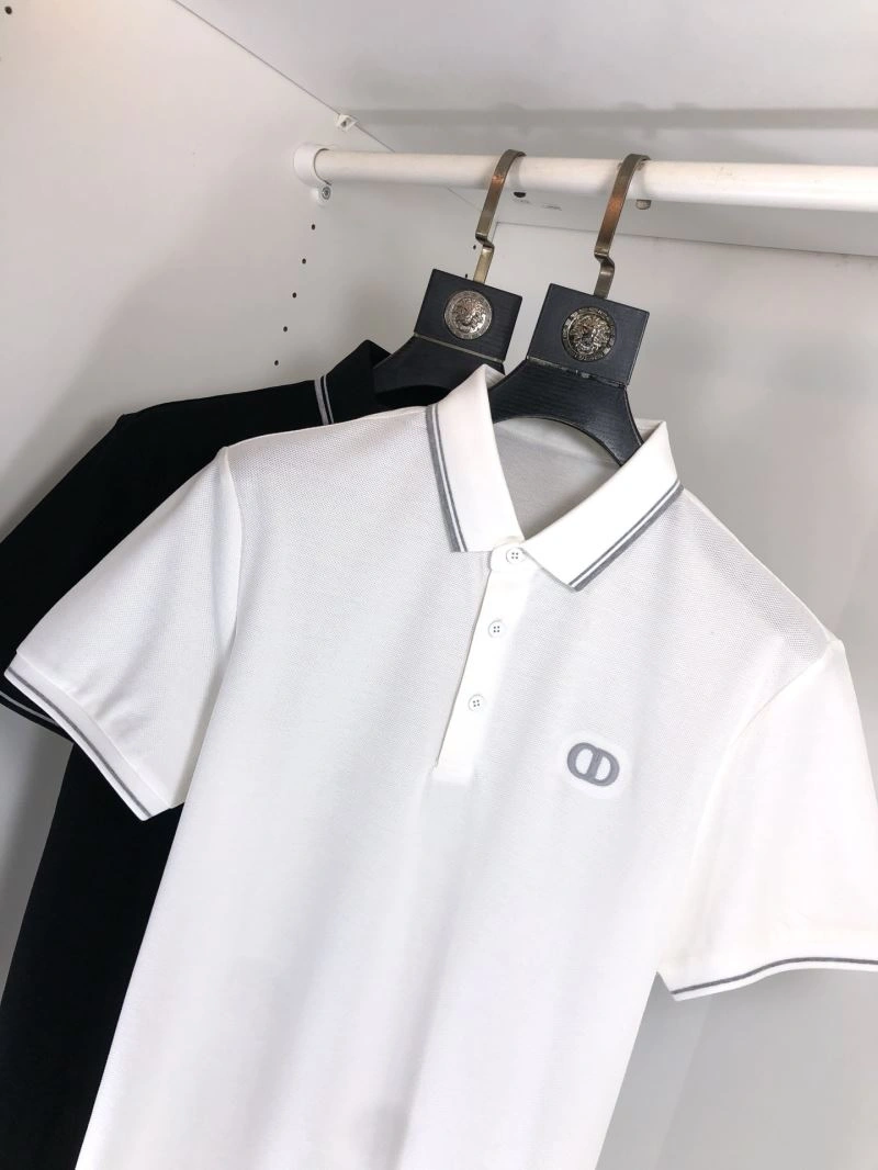 Accurate model Christian Dior T-Shirts