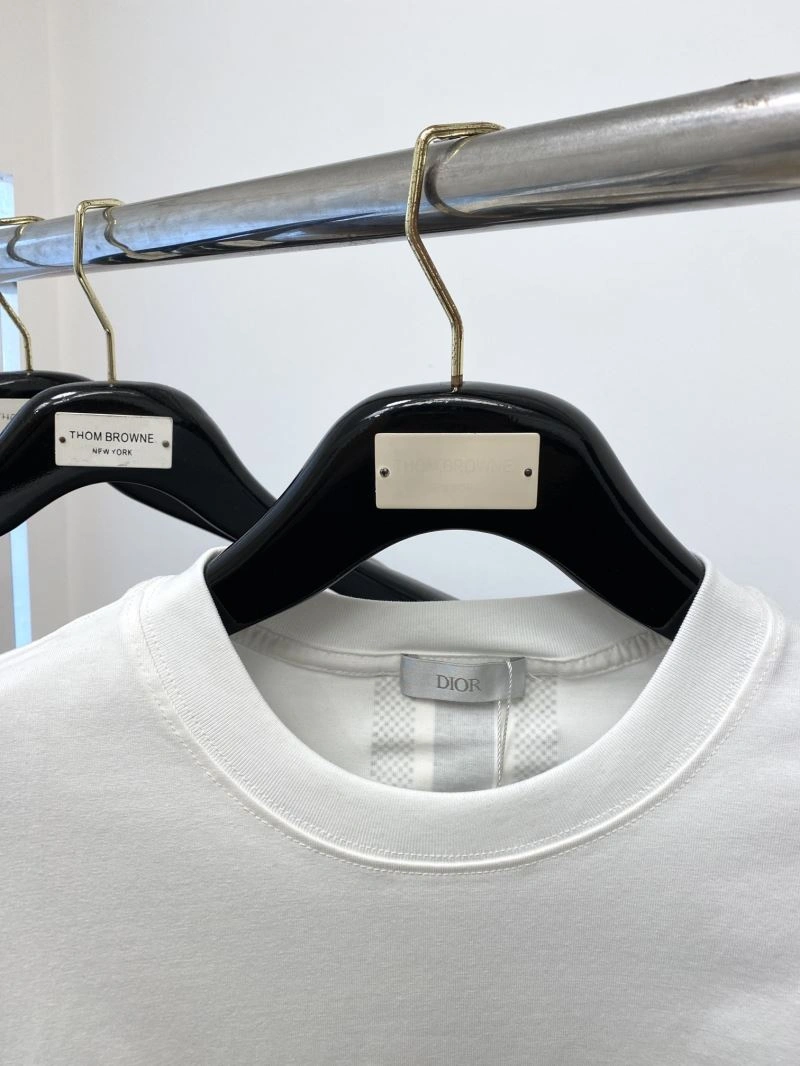 Top match Christian Dior T-Shirts
