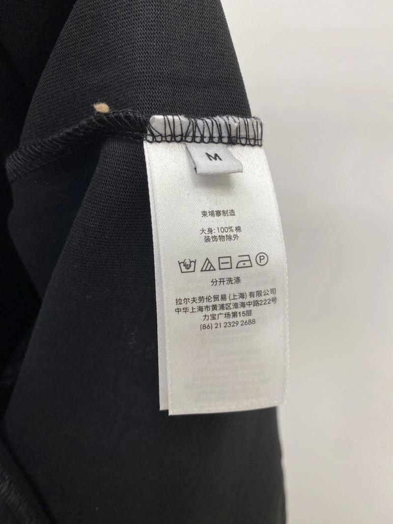 Accurate model Christian Dior T-Shirts