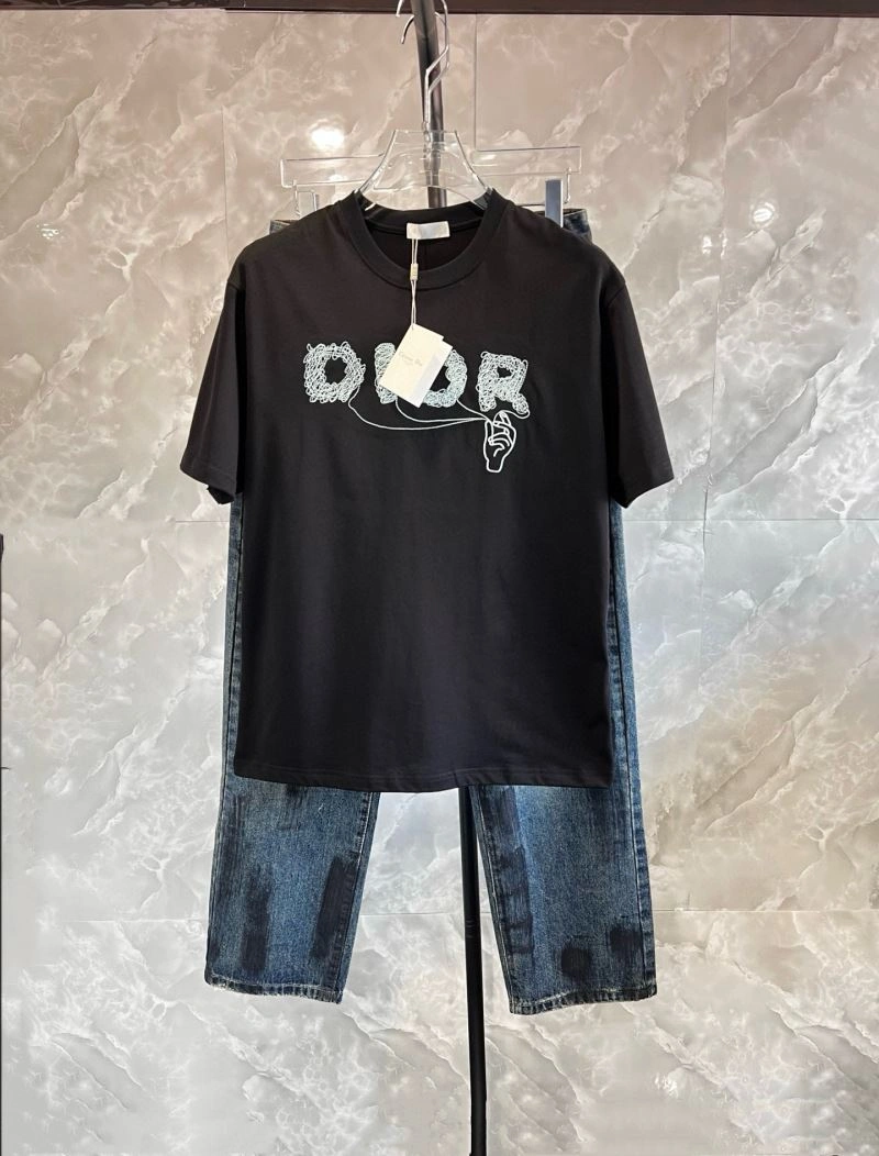 High accuracy Christian Dior T-Shirts