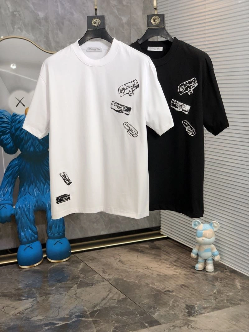 Low-cost Christian Dior T-Shirts