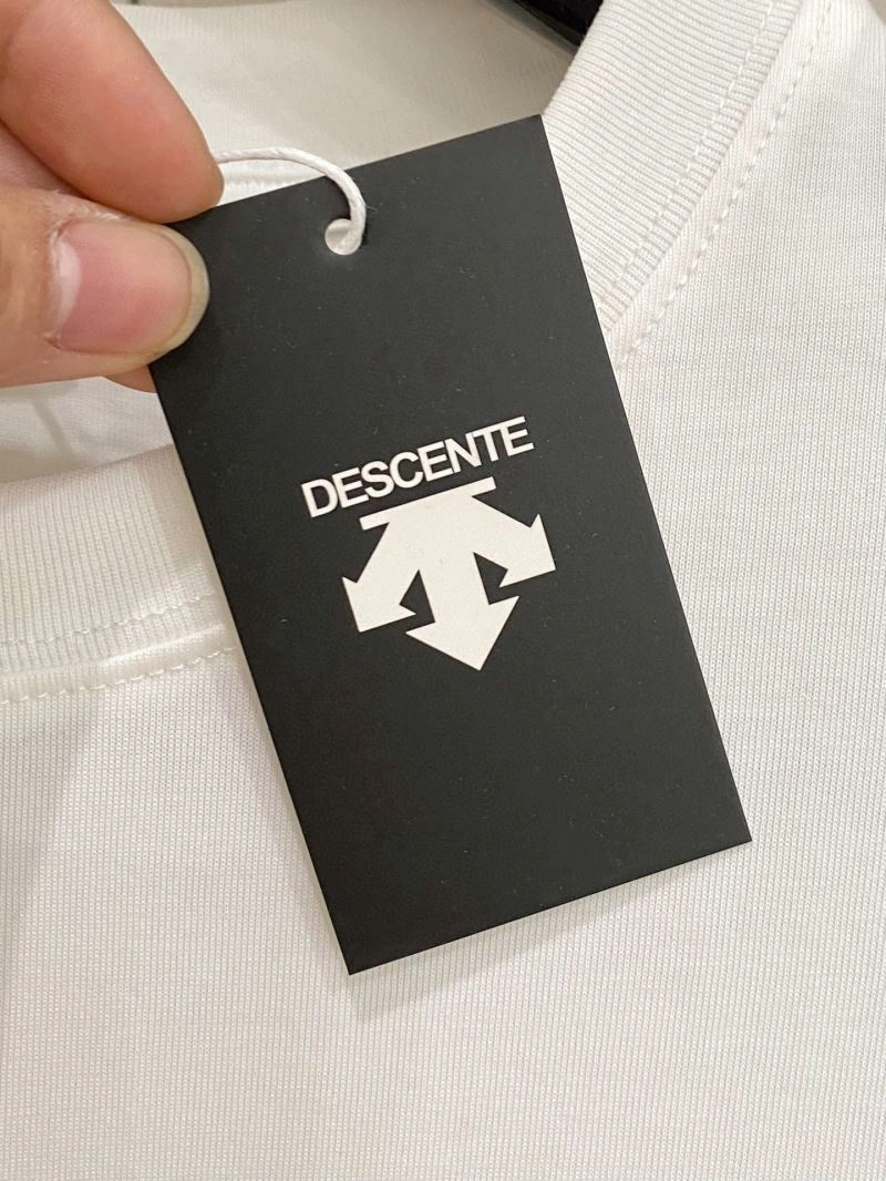 Value-priced Christian Dior T-Shirts
