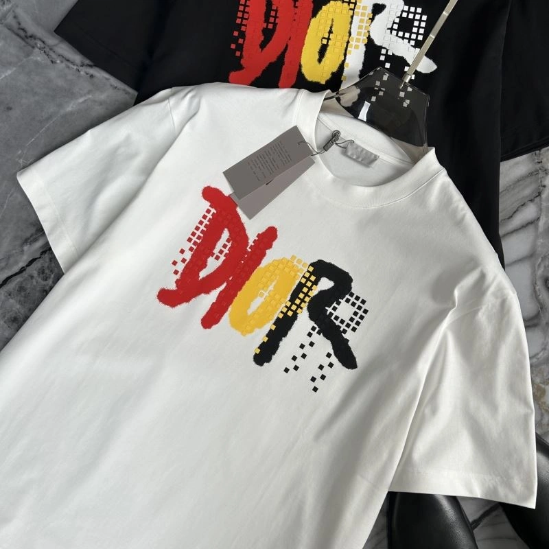 Low-cost Christian Dior T-Shirts