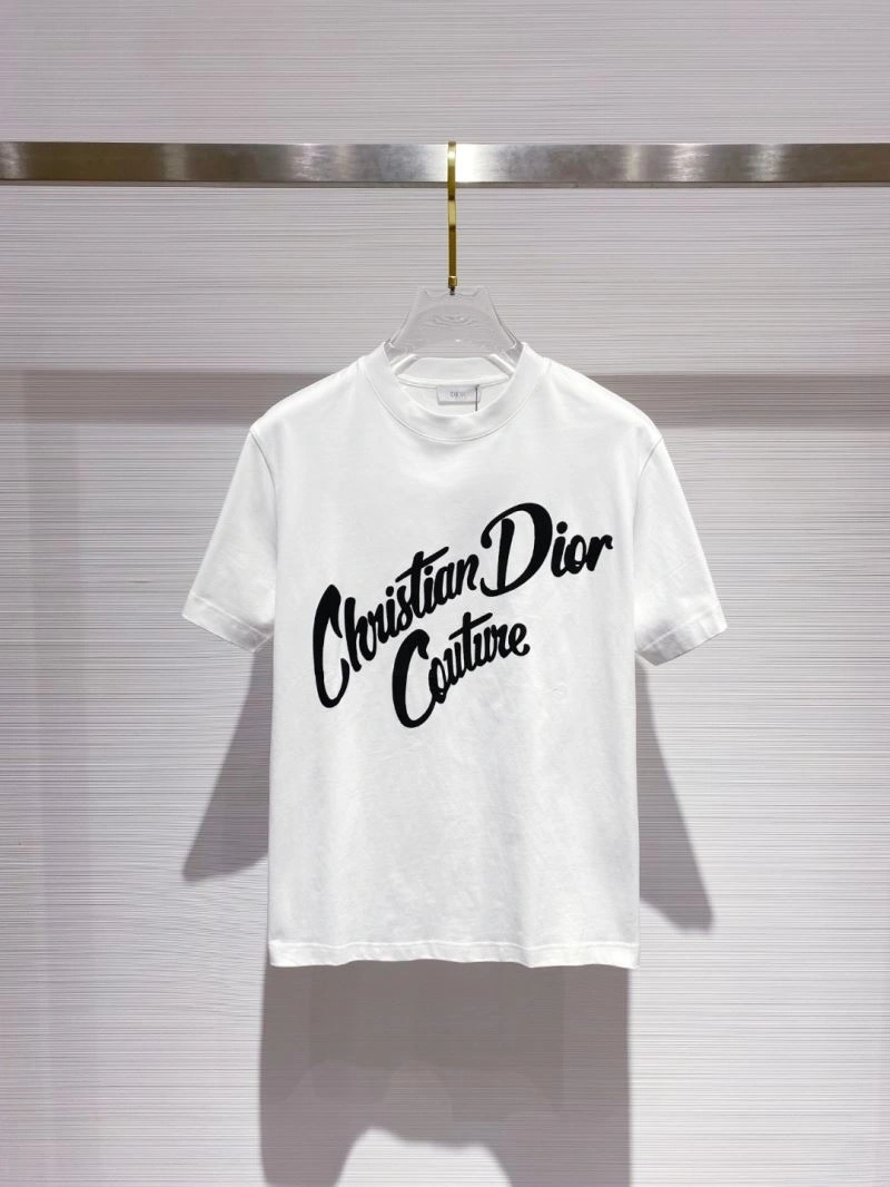 Accurate model Christian Dior T-Shirts