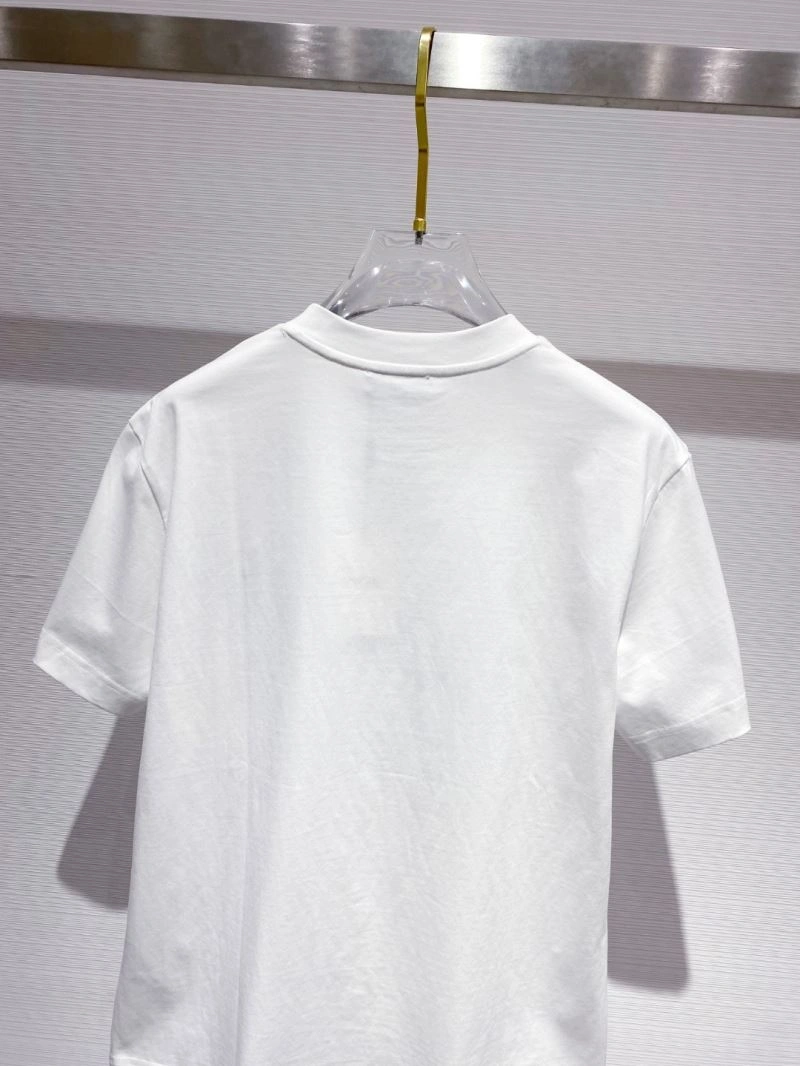 Accurate model Christian Dior T-Shirts