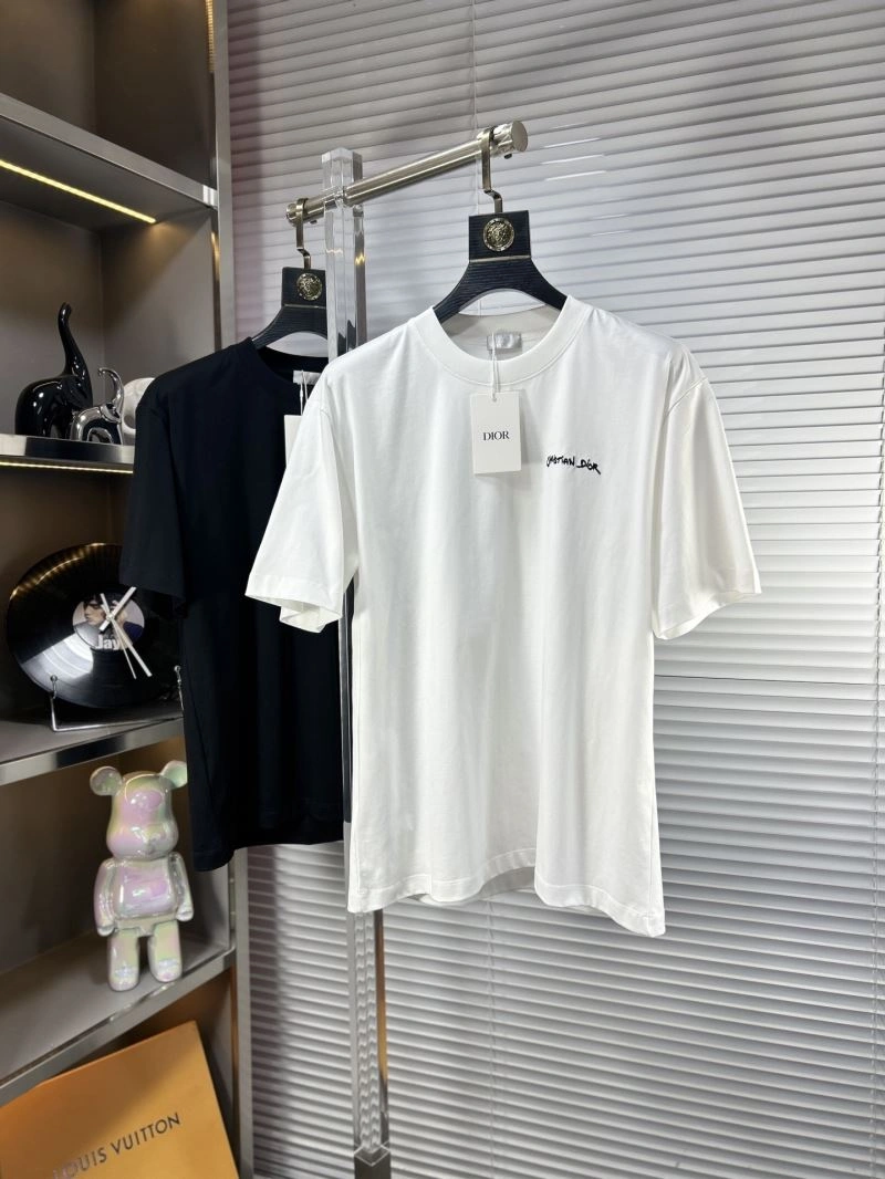 Inexpensive Christian Dior T-Shirts