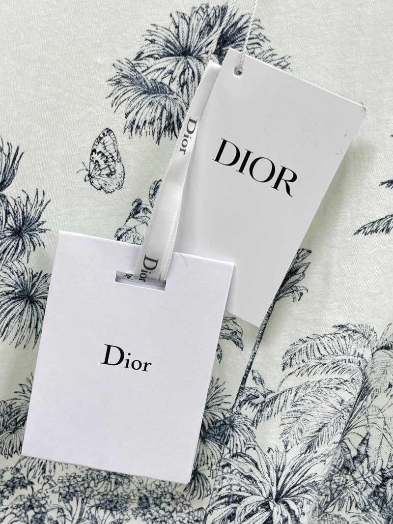 High fidelity Christian Dior T-Shirts