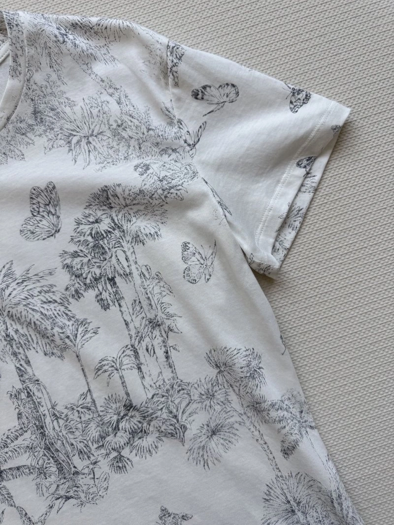 Top match Christian Dior T-Shirts