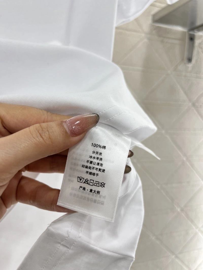 High fidelity Christian Dior T-Shirts