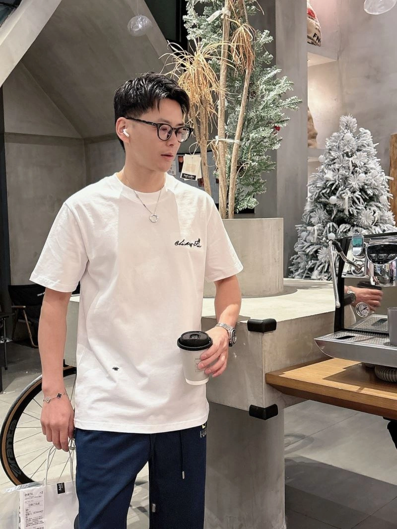 Reasonably priced Christian Dior T-Shirts