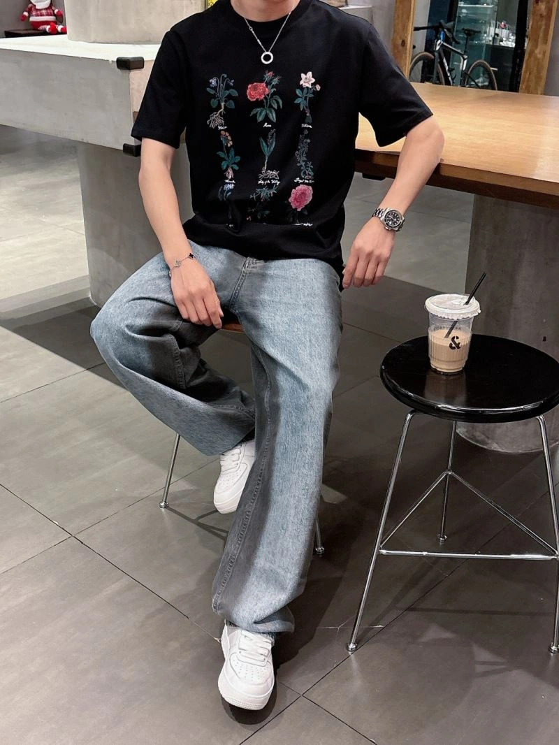 Economical Christian Dior T-Shirts