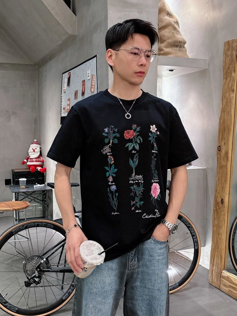 Economical Christian Dior T-Shirts