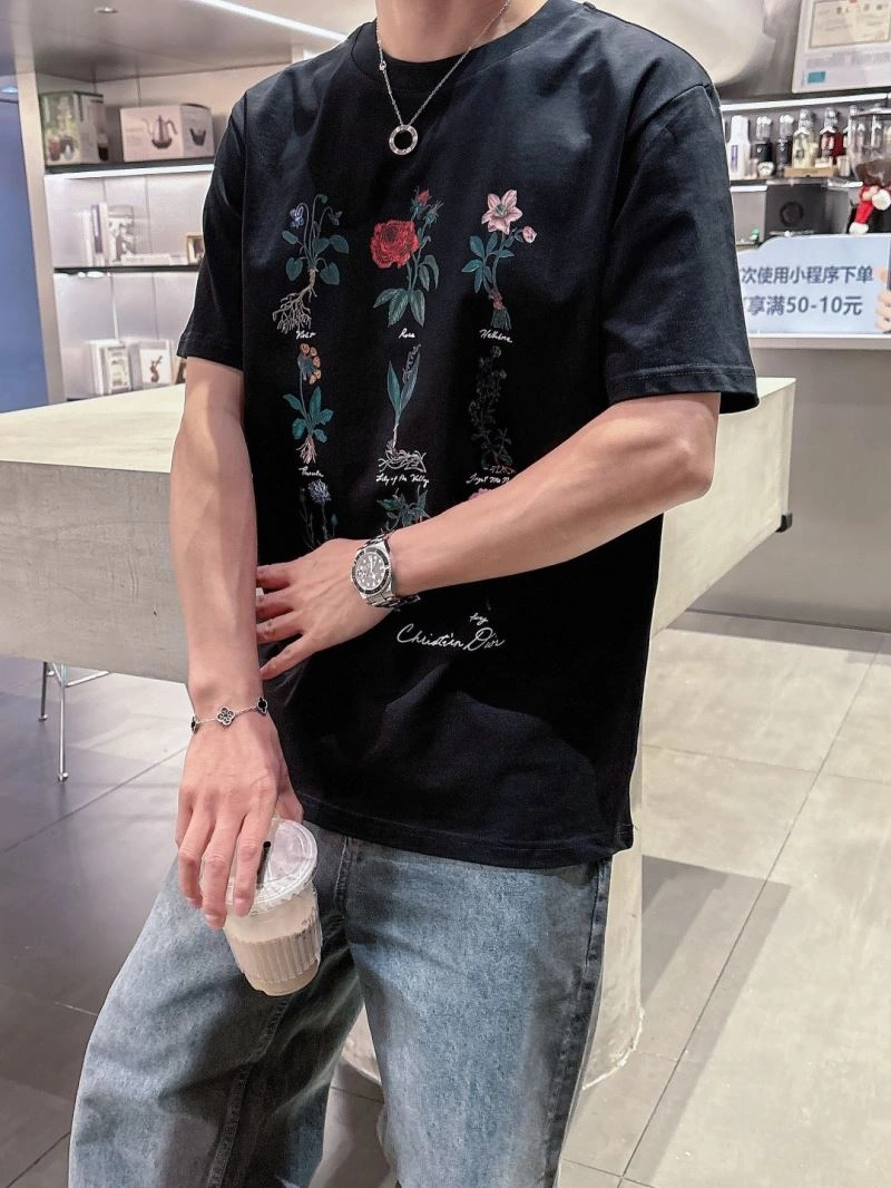 Economical Christian Dior T-Shirts