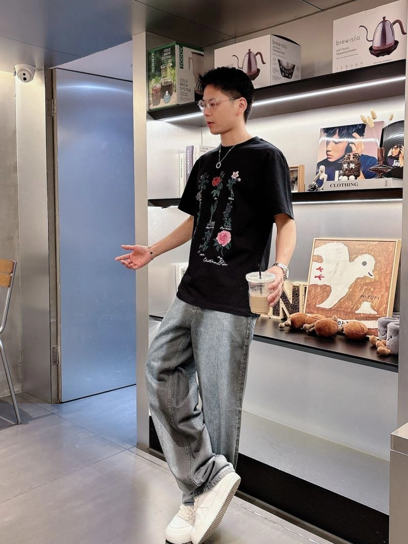 Economical Christian Dior T-Shirts