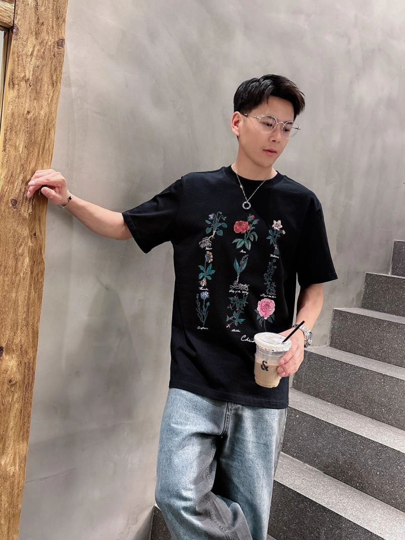 Economical Christian Dior T-Shirts