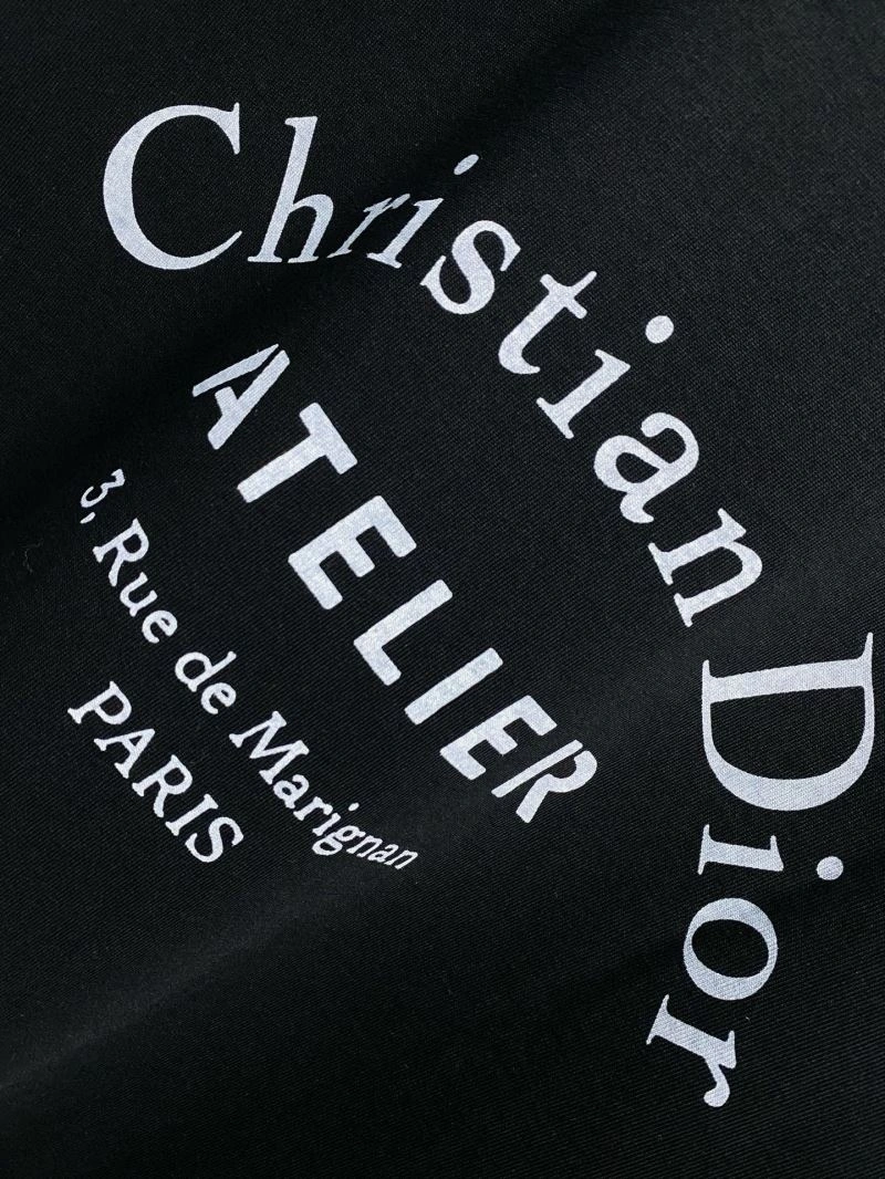 Accurate model Christian Dior T-Shirts