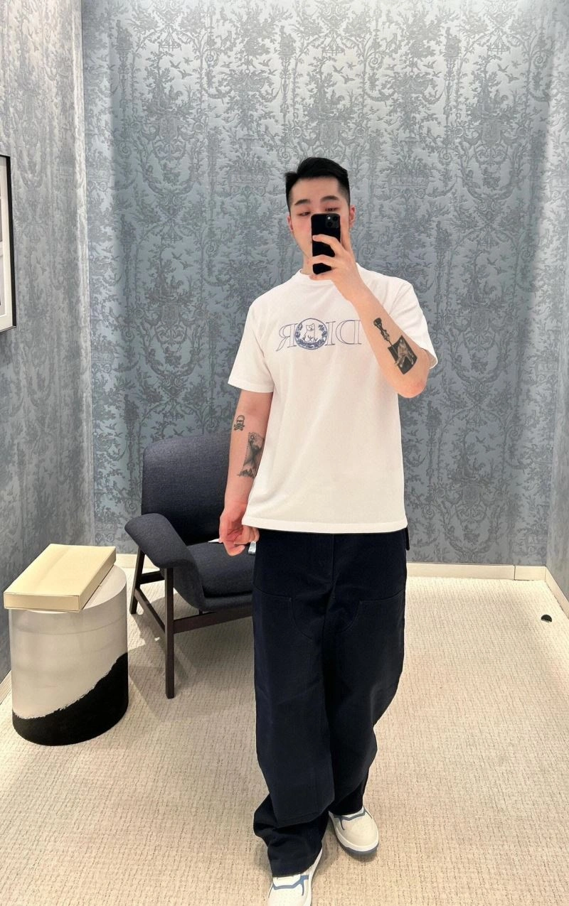 Reasonably priced Christian Dior T-Shirts