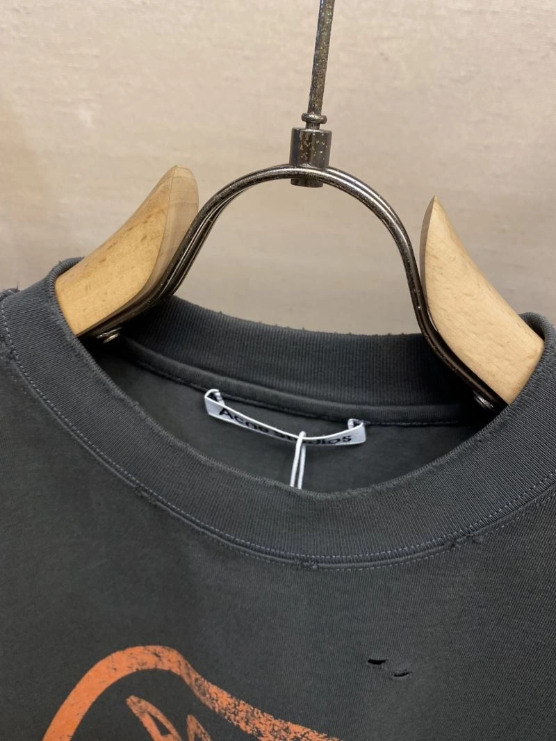 Indistinguishable Christian Dior T-Shirts