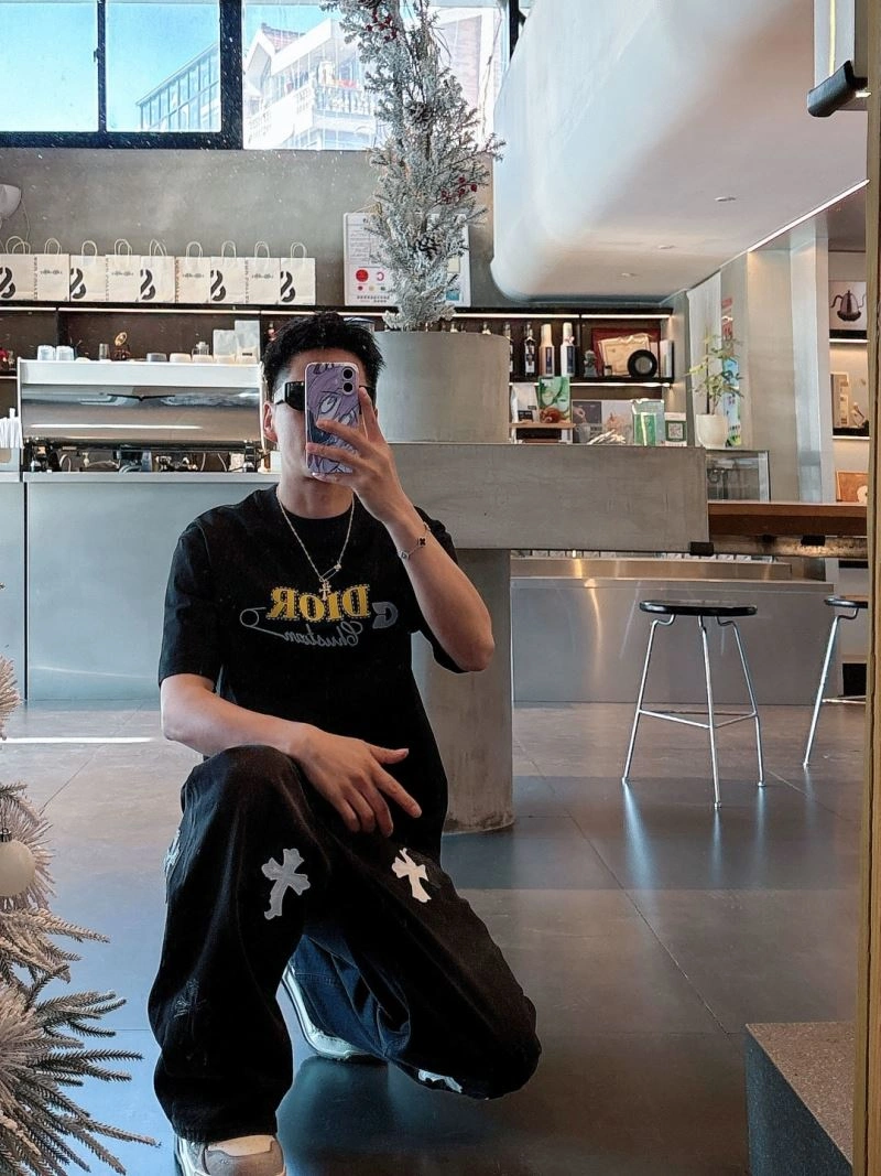 Affordable Christian Dior T-Shirts