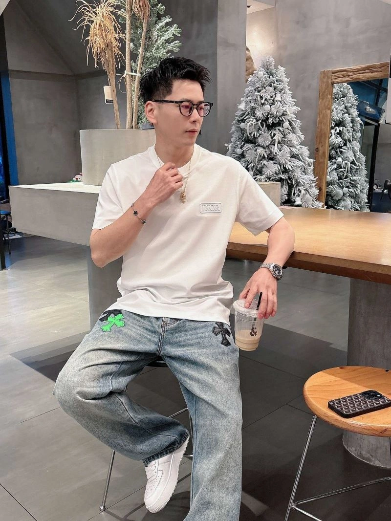 Low-cost Christian Dior T-Shirts