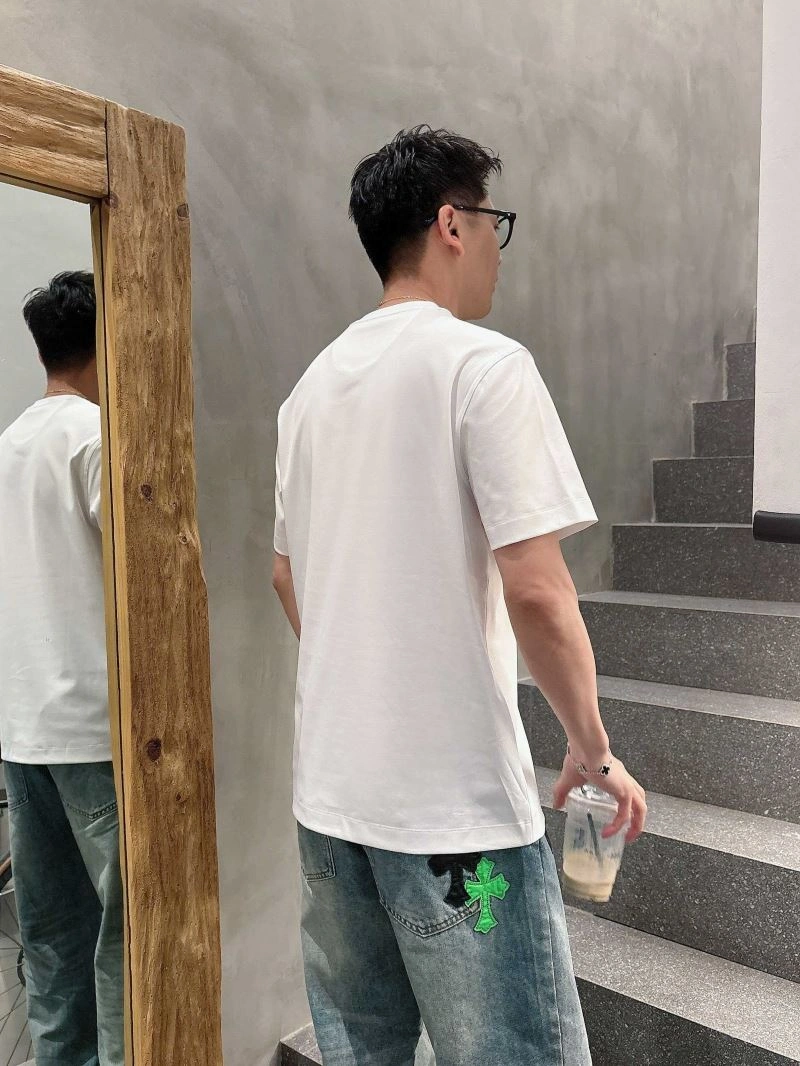 Low-cost Christian Dior T-Shirts