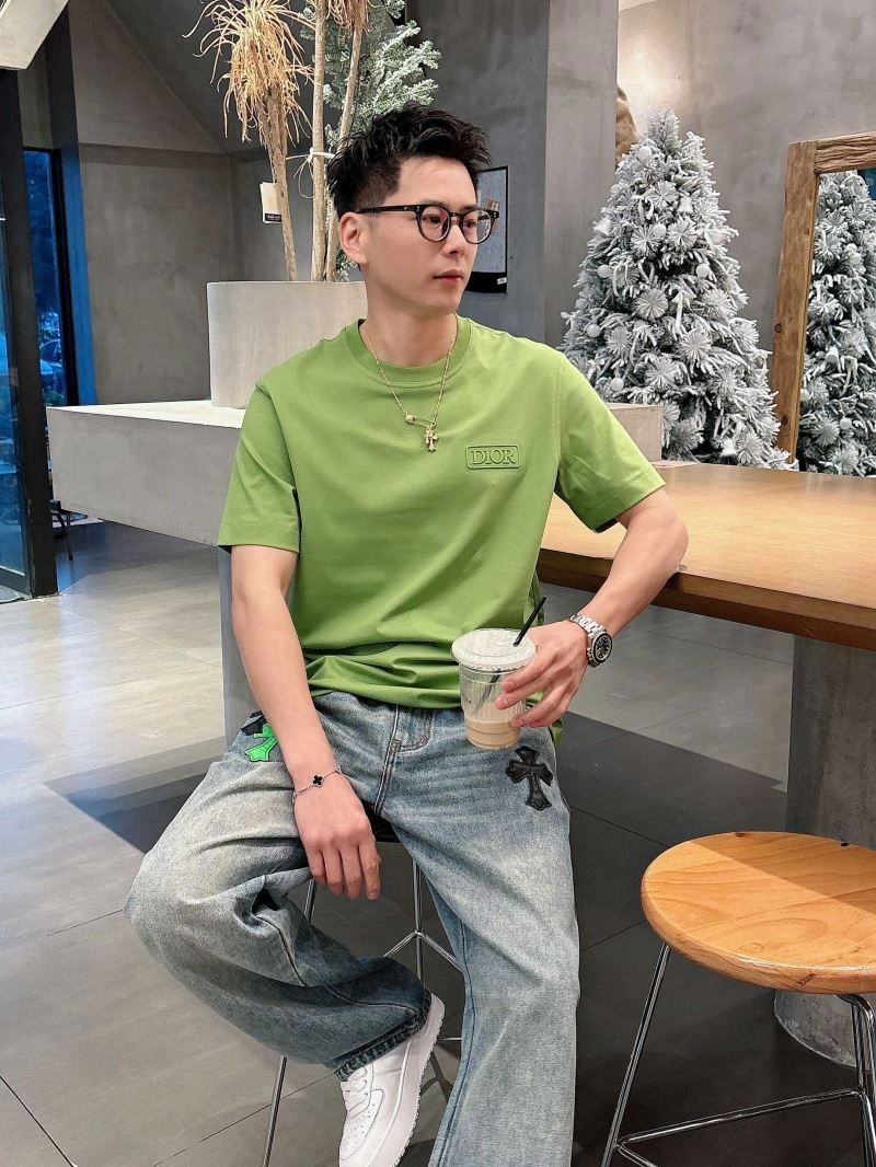 Value-priced Christian Dior T-Shirts