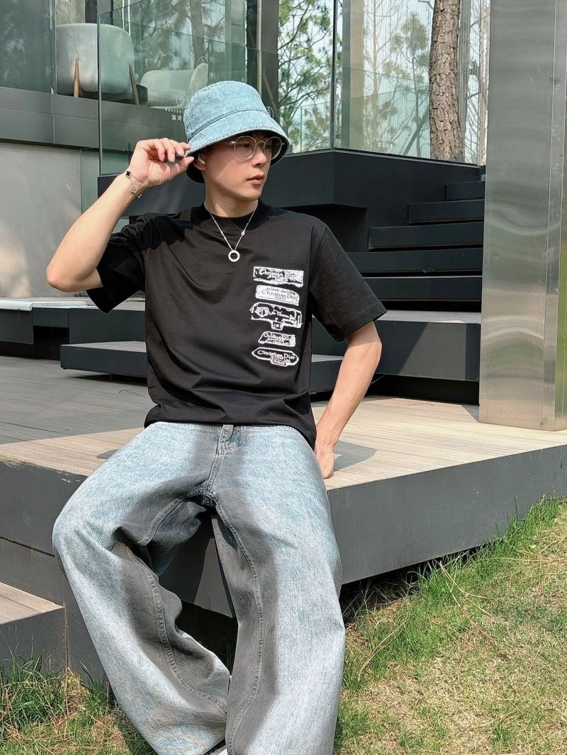 Affordable Christian Dior T-Shirts