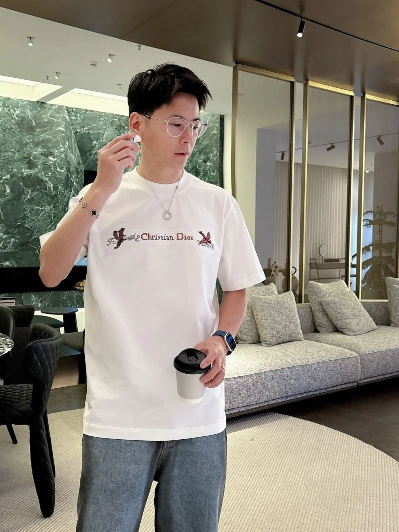 Affordable Christian Dior T-Shirts