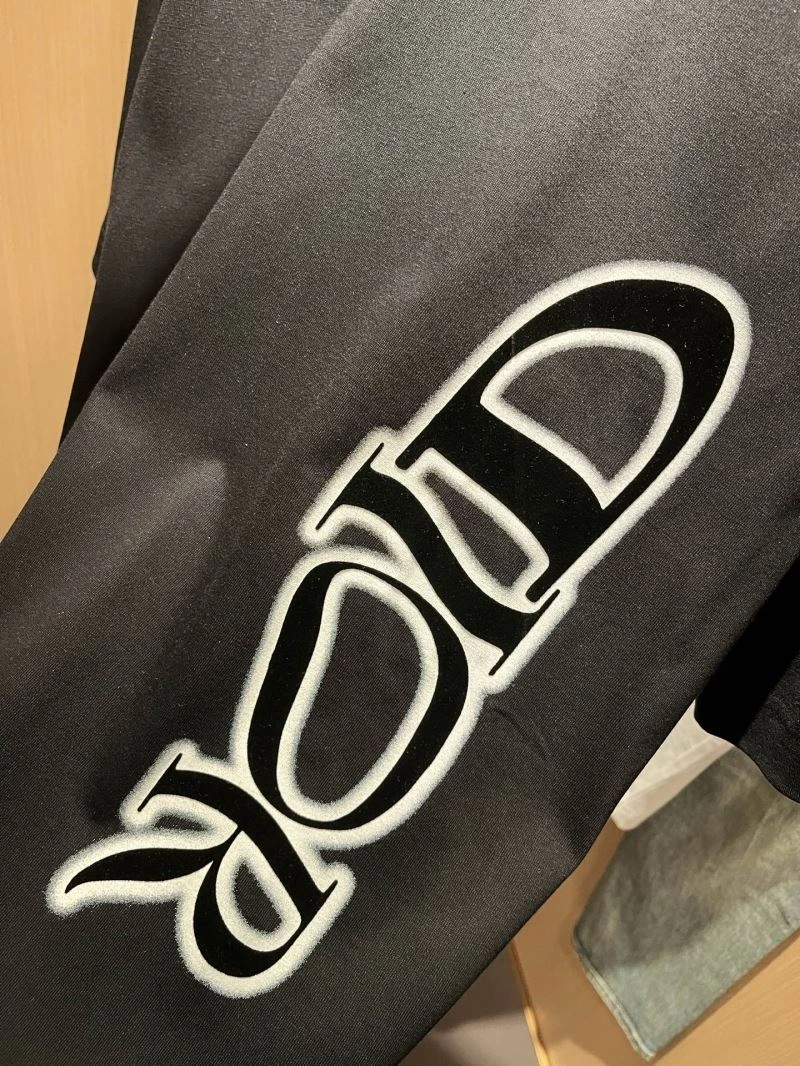 Inexpensive Christian Dior T-Shirts