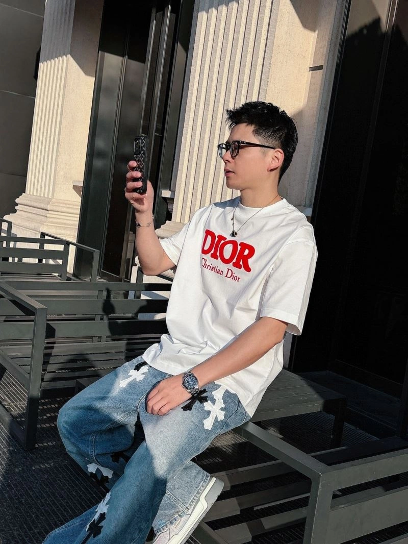 Value-priced Christian Dior T-Shirts