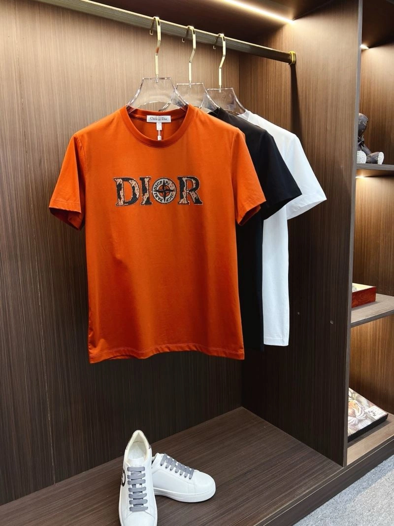 Top match Christian Dior T-Shirts