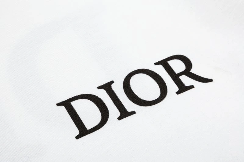 Top match Christian Dior T-Shirts