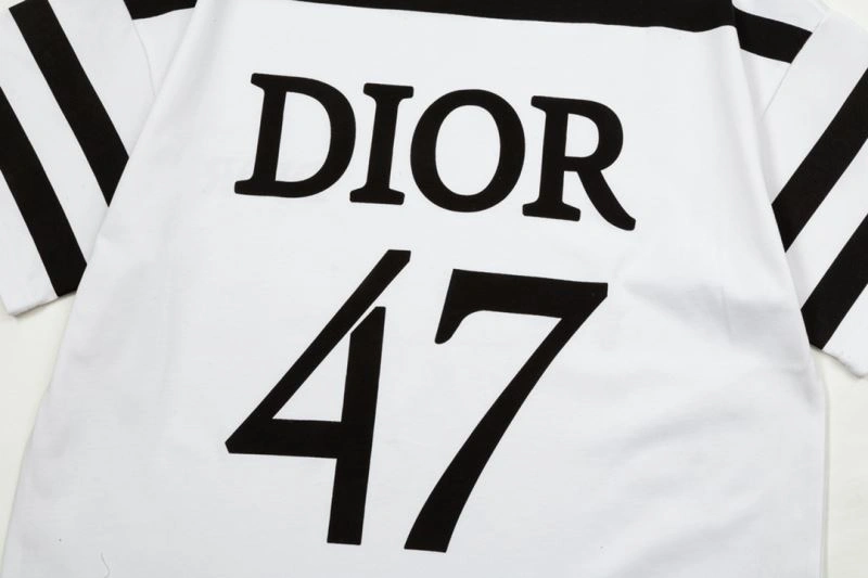 Top match Christian Dior T-Shirts