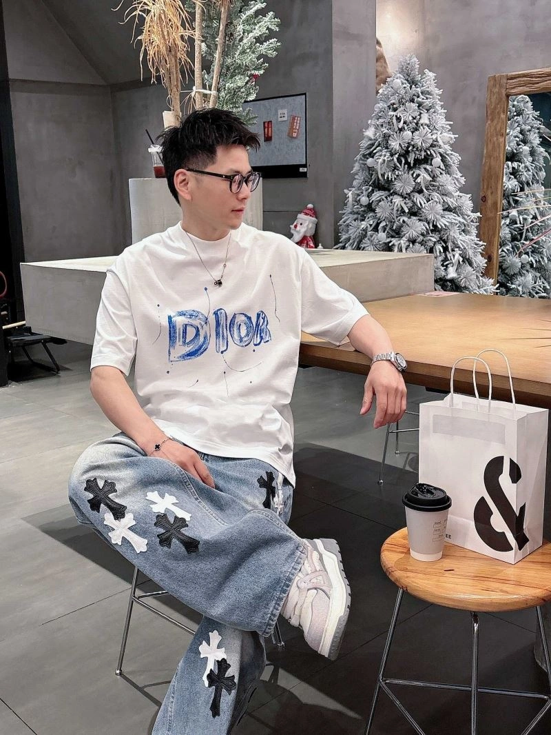 Economical Christian Dior T-Shirts