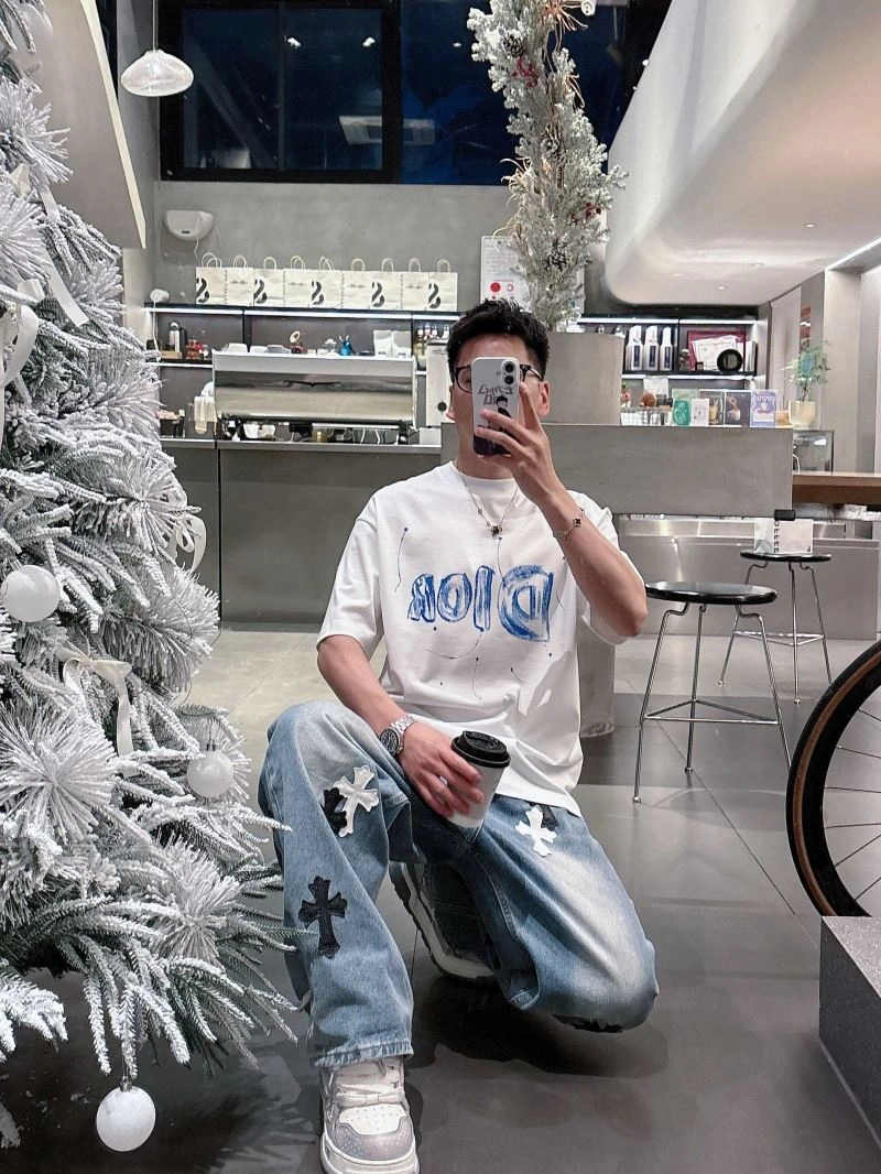 Economical Christian Dior T-Shirts