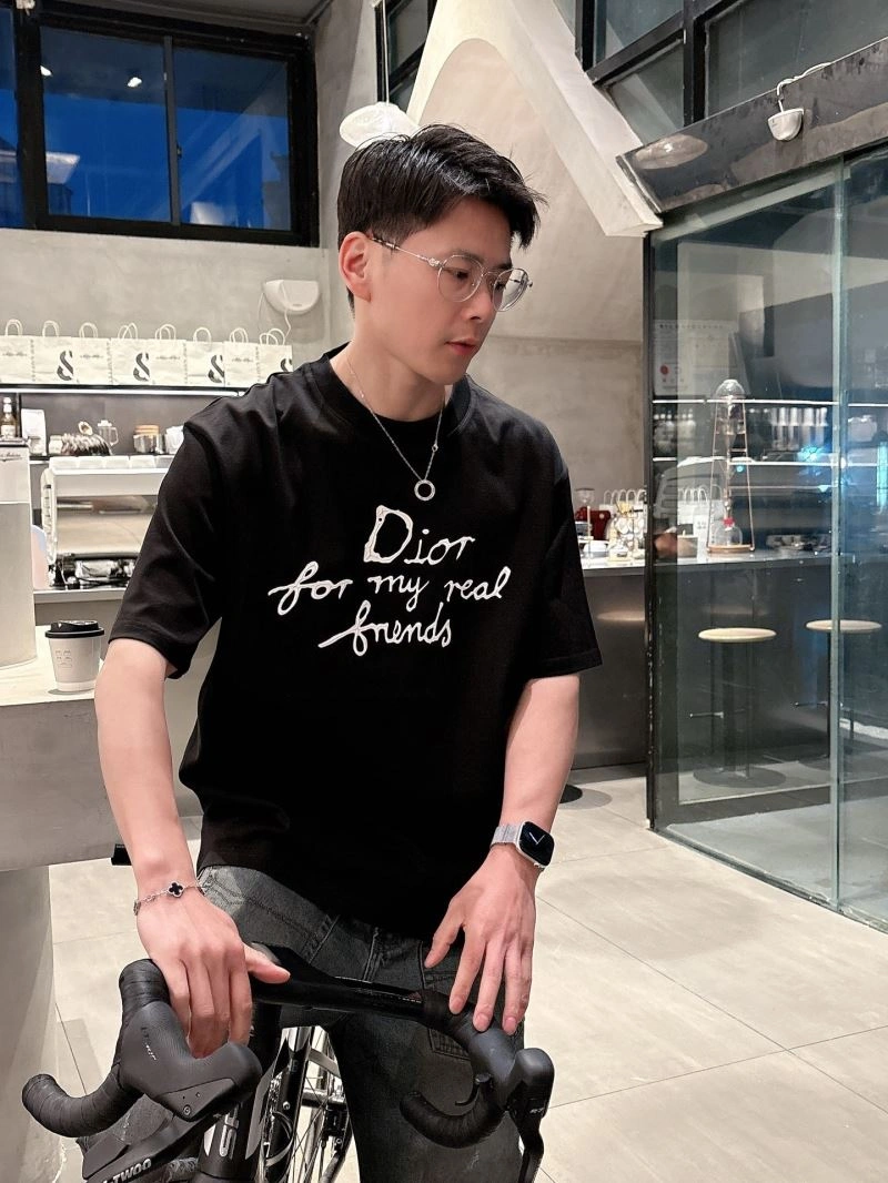 Value-priced Christian Dior T-Shirts