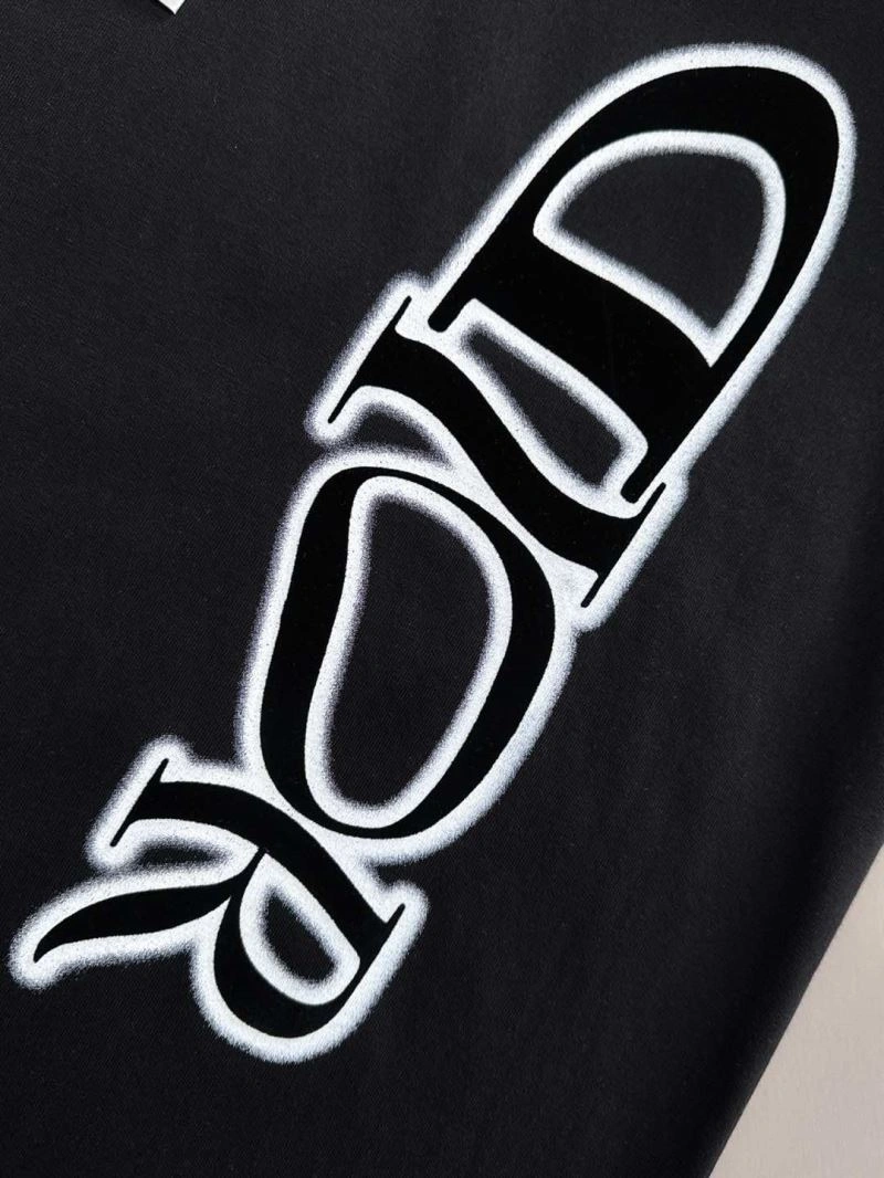 Bargain Christian Dior T-Shirts