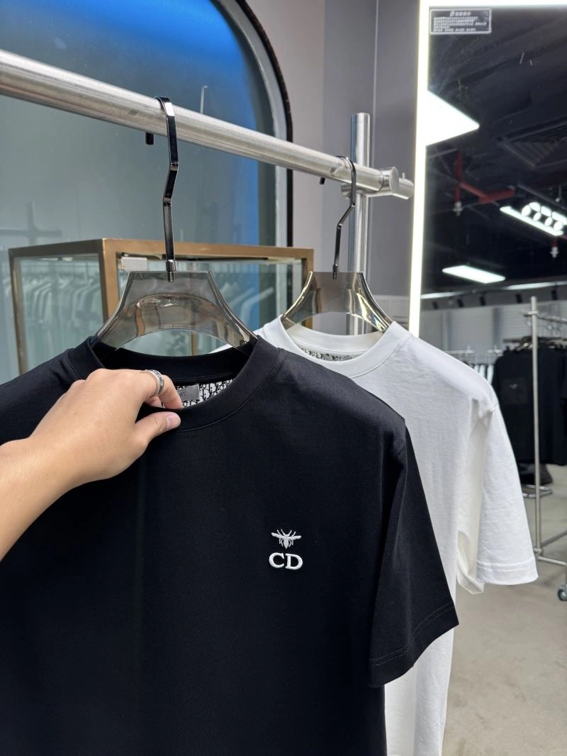 Low-cost Christian Dior T-Shirts