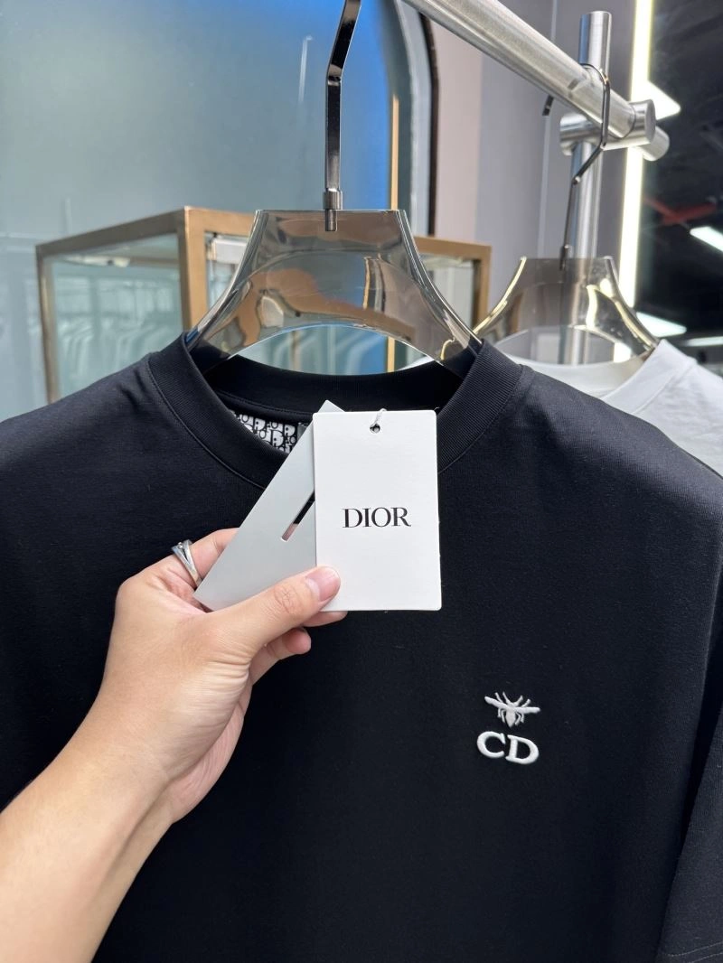 Low-cost Christian Dior T-Shirts