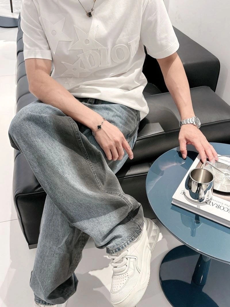 Low-cost Christian Dior T-Shirts