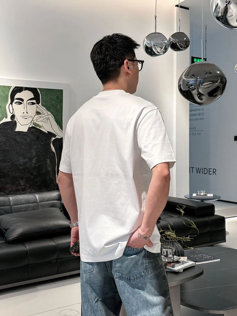 Low-cost Christian Dior T-Shirts