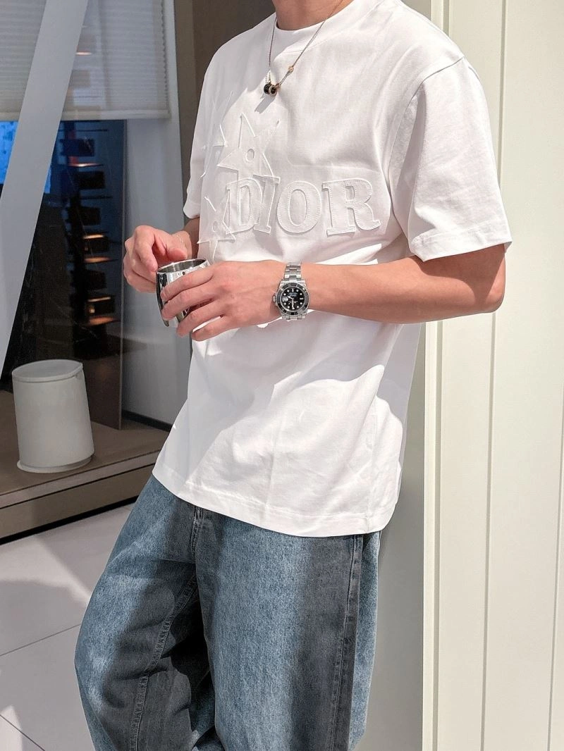 Low-cost Christian Dior T-Shirts