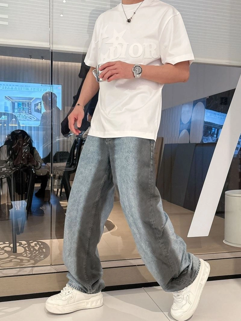 Low-cost Christian Dior T-Shirts